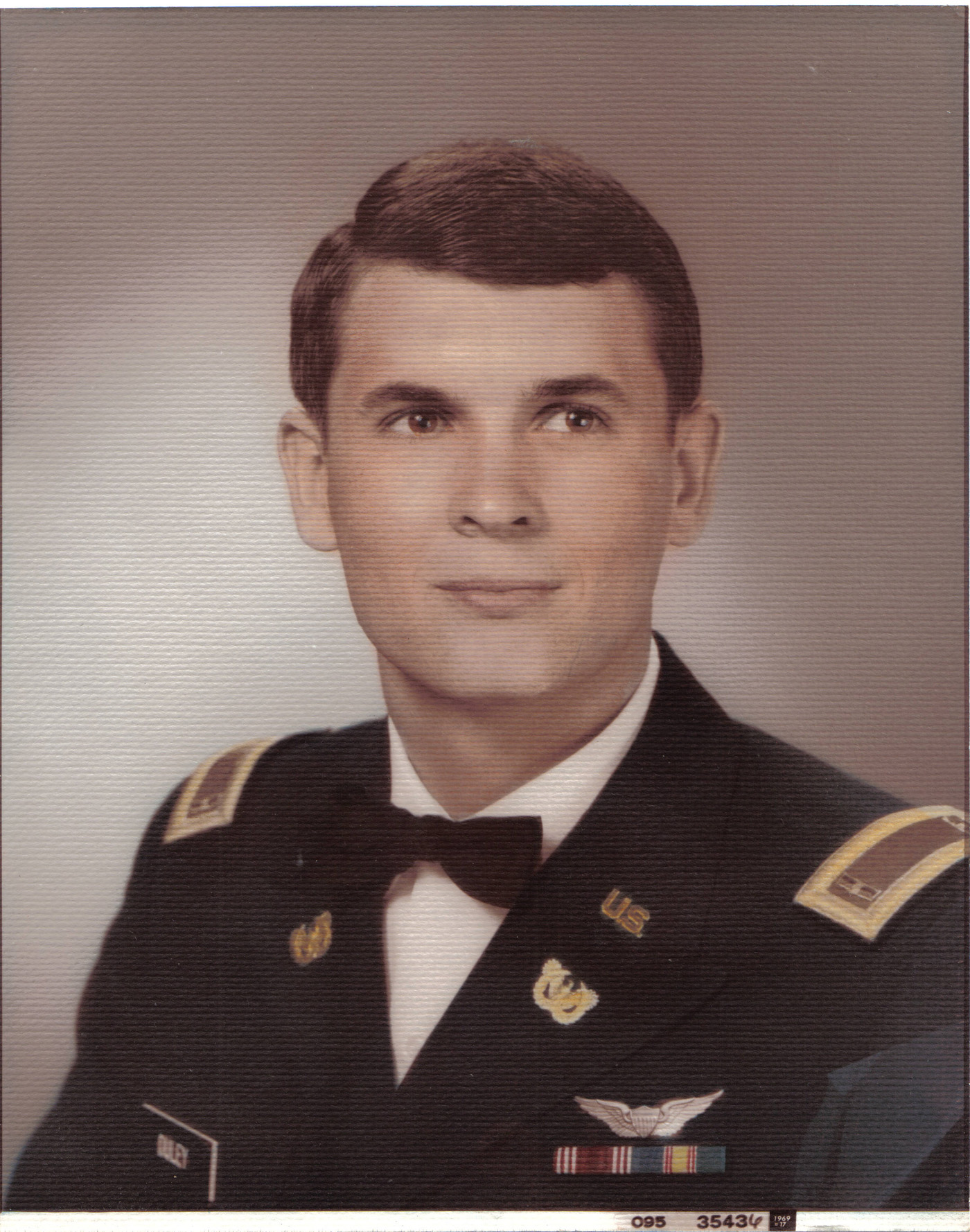 Vietnam Helicopter insignia and artifacts - Uniforms